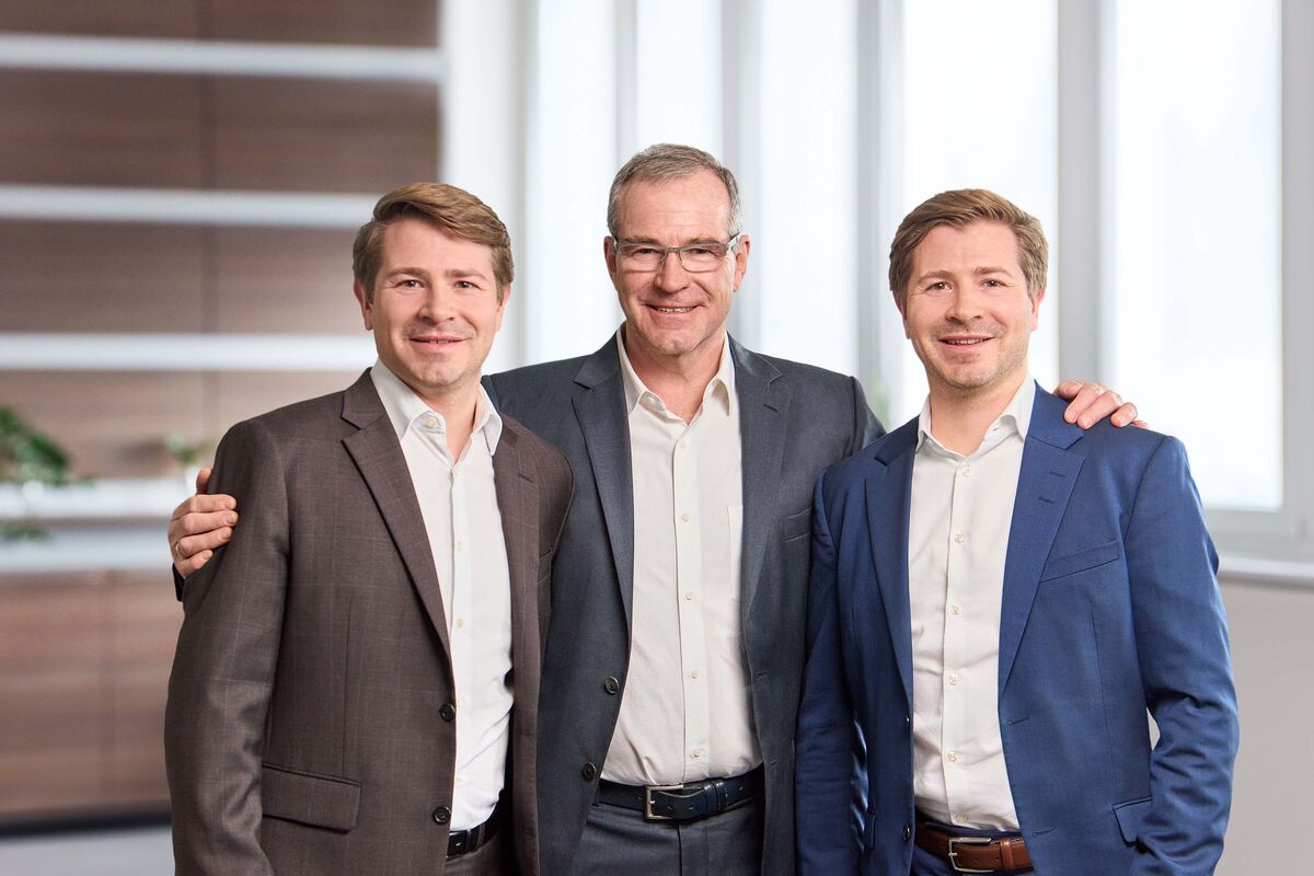 Newsroom News Article Beck Elektronik welcomes the 4th generation to ...