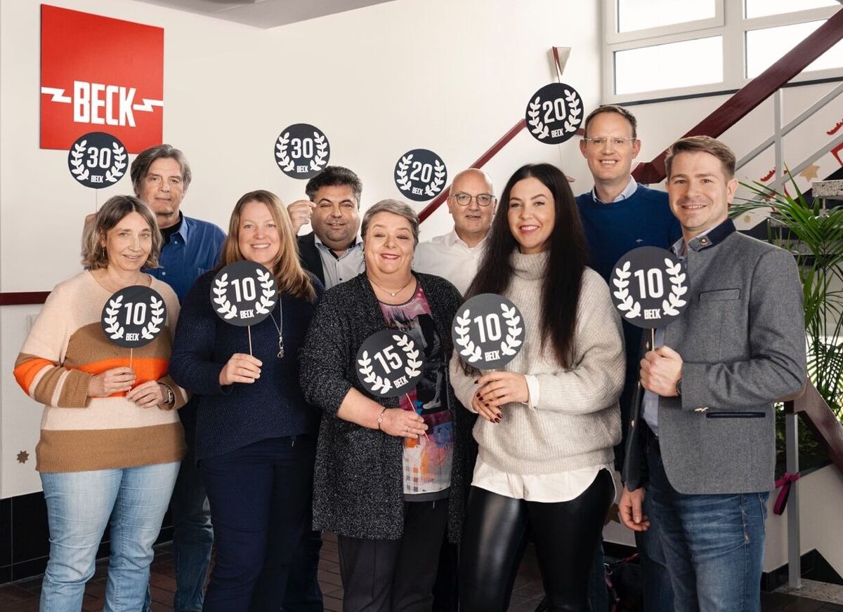 Newsroom Aktuelles Artikel Langjährige Firmenzugehörigkeit: Gemeinsam ...